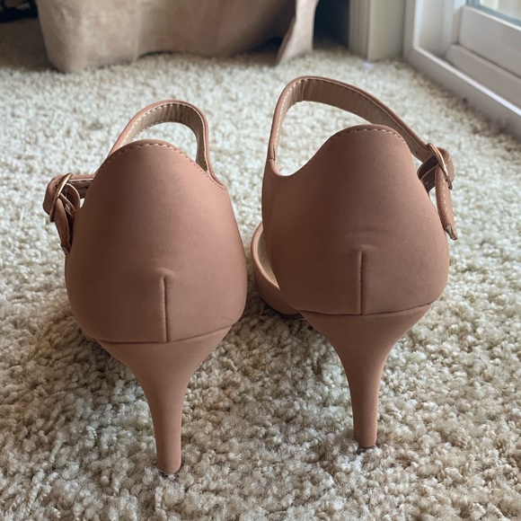 Shoes | Pointy Toed Heels | Poshmark